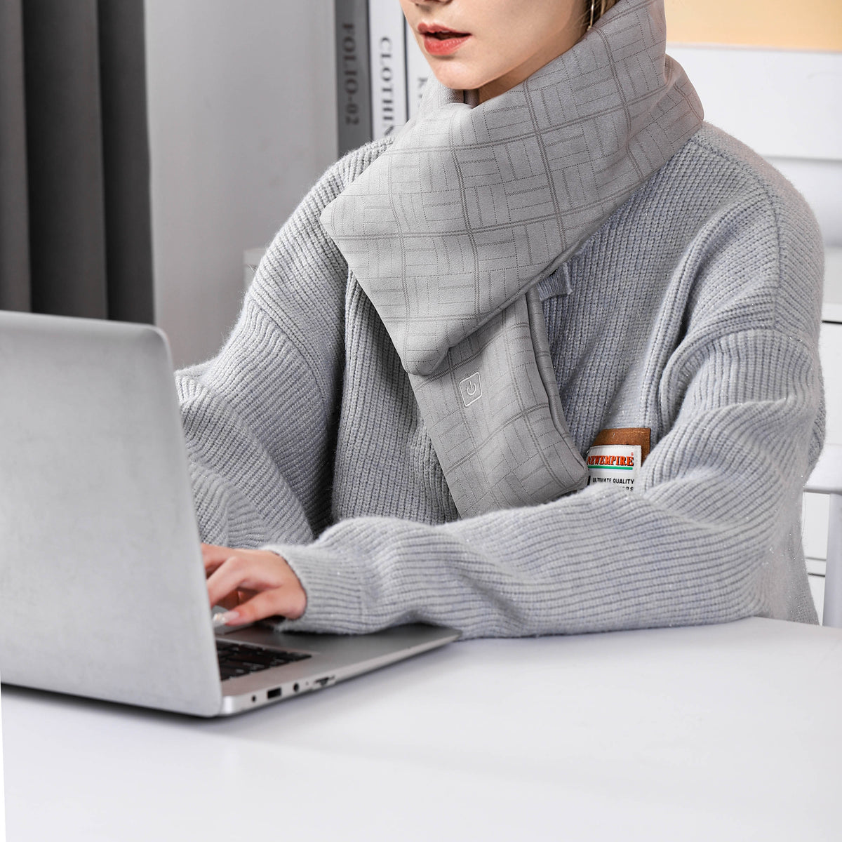 Carepeutic Cordless Wearable Washable Heating Neck Wrap, Unisex ...